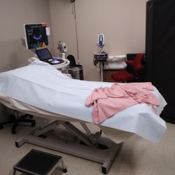 COMMUNITY REGIONAL MEDICAL CENTER - 26 Photos & 120 Reviews - 2823 ...