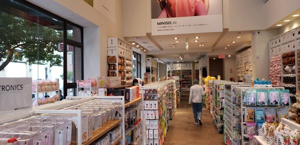 MINISO - 273 Photos & 96 Reviews - 88 W Colorado Blvd, Pasadena ...