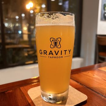 GRAVITY TAPROOM - Updated July 2024 - 90 Photos & 52 Reviews - 777 N ...