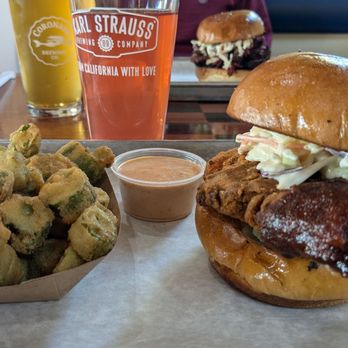 FIREHOUSE QUE & BREW - Updated December 2025 - 374 Photos & 610 Reviews ...