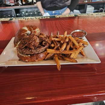 THE BAD APPLE - Updated May 2025 - 907 Photos & 1784 Reviews - 4300 N ...