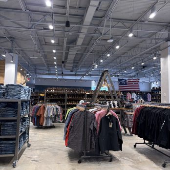 BOOT BARN - Updated December 2025 - 48 Photos - 5716 International Dr ...