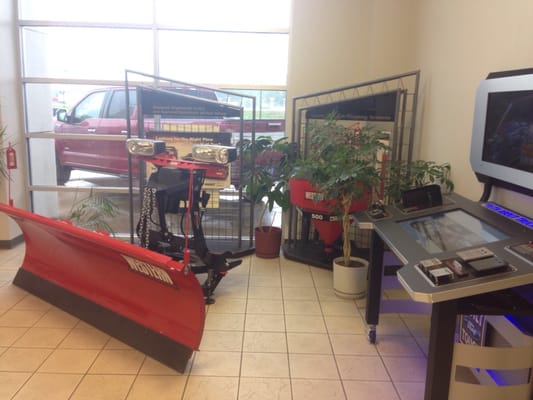 REUTHER FORD - Updated October 2025 - 26 Photos - 1325 McNutt St ...