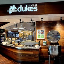 DUKE’S SEAFOOD BELLEVUE - Updated October 2025 - 1248 Photos & 657 ...