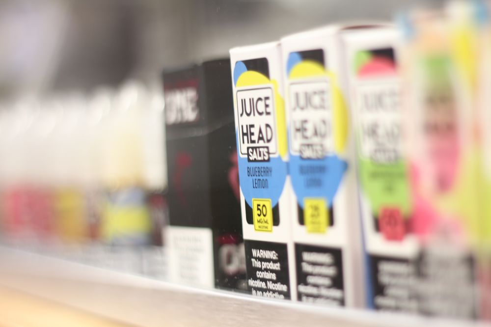 VAPOR CONNECTION - Updated January 2026 - 52 Photos - 610 Center Ave ...