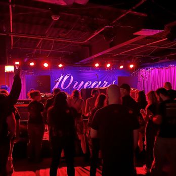 GROG SHOP - Updated December 2025 - 57 Photos & 97 Reviews - 2785 ...