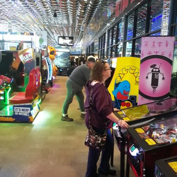 GAME LAB - Updated May 2024 - 120 Photos & 70 Reviews - 2707 S Virginia ...