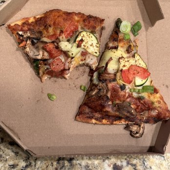 ROUND TABLE PIZZA - Updated December 2025 - 166 Photos & 285 Reviews ...