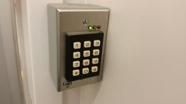 ABSOLUTE LOCK & SECURITY - Updated November 2025 - 20 Photos & 20 ...