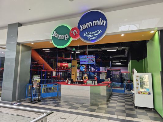 JUMP ‘N JAMMIN - WEST COVINA - Updated August 2025 - 153 Photos & 212 Reviews - 112 Plaza Dr ...