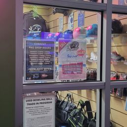 BOWLIUM LANES - Updated July 2025 - 180 Photos & 181 Reviews - 4666 ...