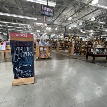 HALF PRICE BOOKS - Updated October 2025 - 229 Photos & 445 Reviews ...