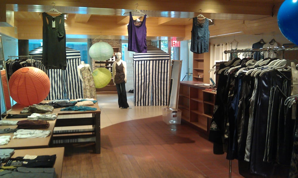 THE BLUES JEAN BAR - Updated June 2025 - 19 E Elm St, Greenwich ...