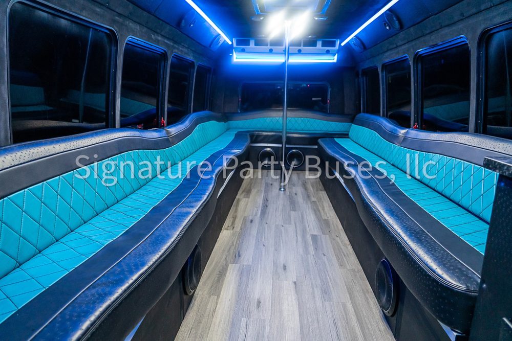 SIGNATURE PARTY BUSES - 12 Photos - St. Petersburg, Florida - Party Bus ...