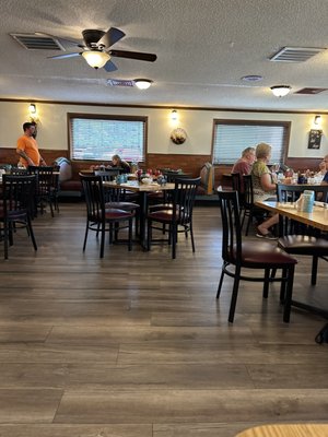 RED APPLE - Updated October 2025 - 34 Photos & 34 Reviews - 1130 ...