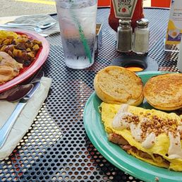 THE FRIENDLY TOAST - Updated December 2025 - 209 Photos & 222 Reviews ...