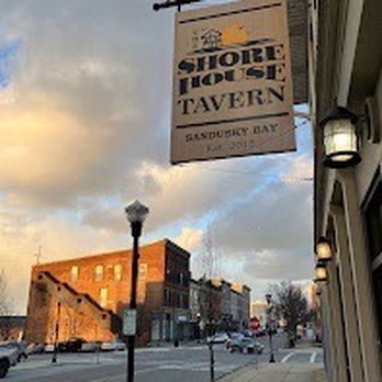 SHORE HOUSE TAVERN - Updated May 2025 - 90 Photos & 129 Reviews - 306 W ...