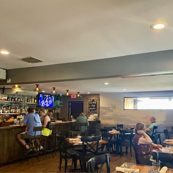 STATION 6 - Updated July 2025 - 611 Photos & 407 Reviews - 105 Metairie ...