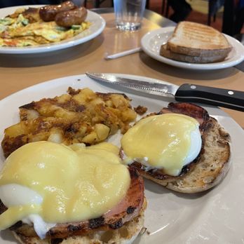 RED LINE DINER - 629 Photos & 784 Reviews - 588 Rte 9, Fishkill, New ...