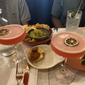 IRON VINE - Updated October 2024 - 503 Photos & 471 Reviews - 992 Main ...