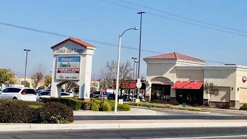 PLAZA DEL LAGO - Updated April 2025 - 1110 E Prosperity Ave, Tulare ...