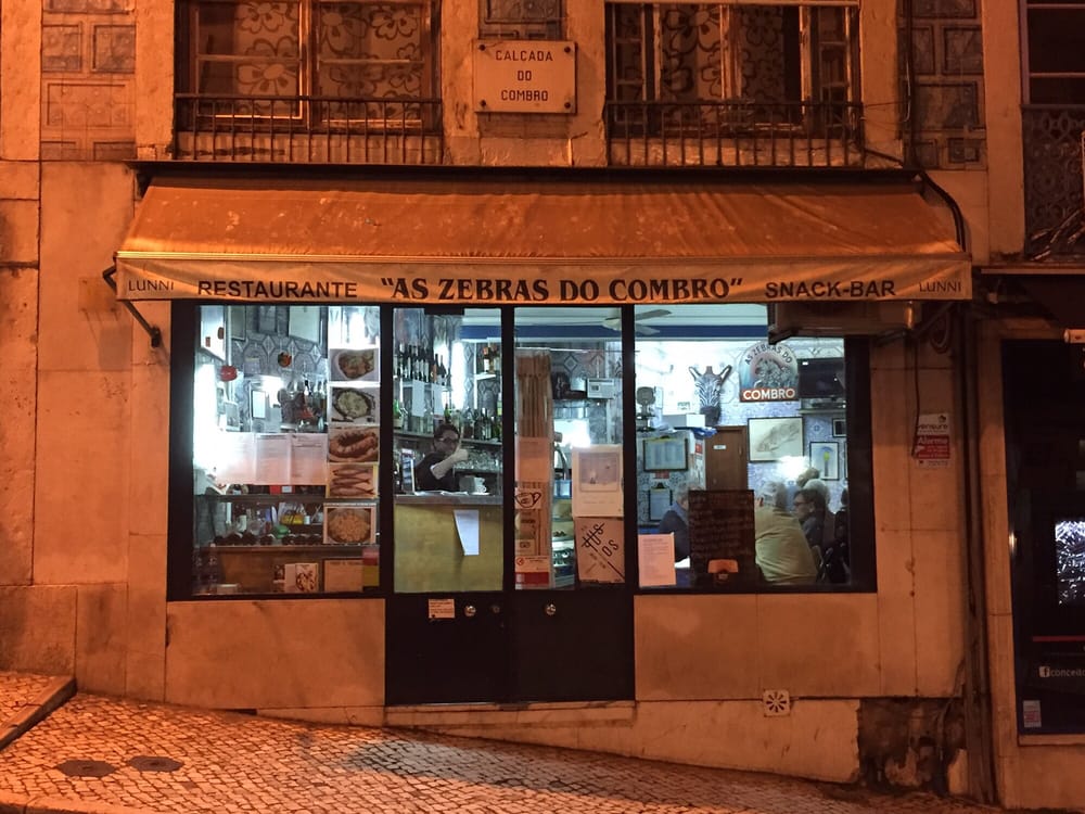 ZEBRAS DO COMBRO RESTAURANTE - Updated October 2025 - 18 Photos & 11 ...