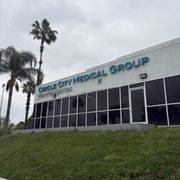 CHRISTOPHER THOMPSON, MD - Updated October 2025 - 69 Reviews - 18 ...