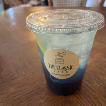THE CLASSIC CAFE - Updated March 2025 - 615 Photos & 245 Reviews - 419 ...