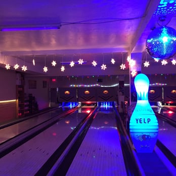 DANFORTH BOWL - Updated December 2024 - 36 Photos & 52 Reviews - 1554 ...