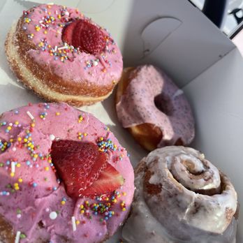 GOOD DOUGH - Updated May 2024 - 1096 Photos & 463 Reviews - 1636 ...