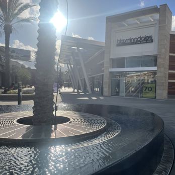 THE OUTLETS AT ORANGE - Updated October 2025 - 959 Photos & 870 Reviews ...