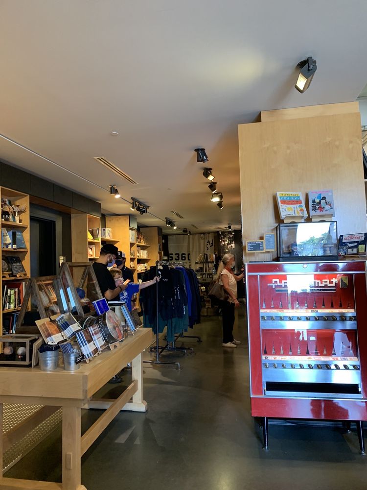 EXPLORATORIUM STORE - Updated July 2025 - 31 Photos - Pier 15, San ...