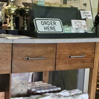 CASCADE BISCUIT KITCHEN - Updated July 2024 - 53 Photos & 55 Reviews ...