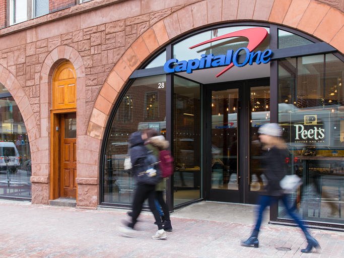CAPITAL ONE CAFÉ - 69 Photos & 51 Reviews - 24 Jfk St, Cambridge ...