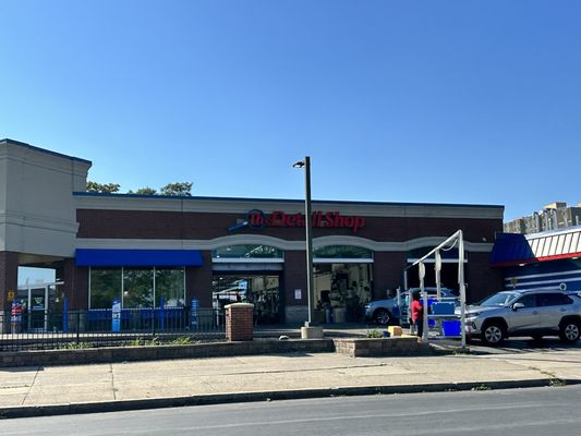 DELTA SONIC - Updated July 2025 - 68 Photos & 123 Reviews - 1264 Main ...