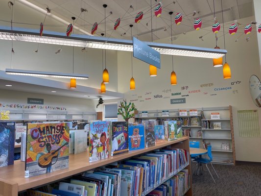 THOMAS JEFFERSON LIBRARY - Updated December 2025 - 13 Photos & 17 ...