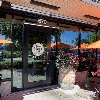 STACK 571 BURGER & WHISKY BAR - VANCOUVER - Updated 05/2025 - 139 ...