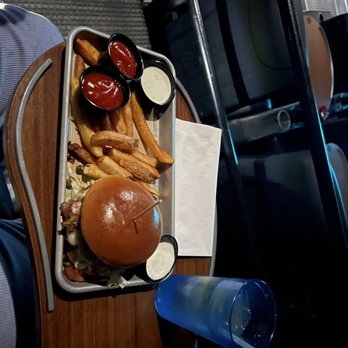 STUDIO MOVIE GRILL - 1613 Photos & 2133 Reviews - 5140 Commons Dr ...