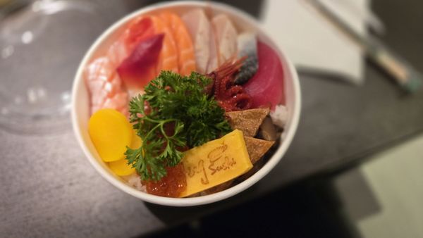 HUG SUSHI - Updated December 2025 - 216 Photos & 77 Reviews - 550 ...