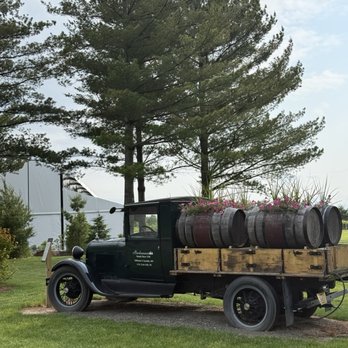 RUSTIC ROOTS WINERY - Updated November 2025 - 151 Photos & 41 Reviews ...