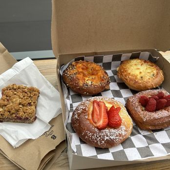 SUGAR MOON BAKERY - Updated December 2024 - 239 Photos & 76 Reviews ...