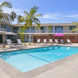 CHANNEL POINT APARTMENTS - 68 Photos & 31 Reviews - 5926 Bixby Village ...