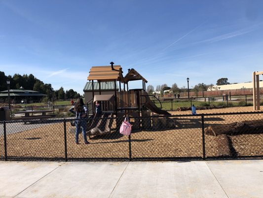 JEAN SWEENEY OPEN SPACE PARK - 78 Photos & 39 Reviews - Parks - 1925 ...