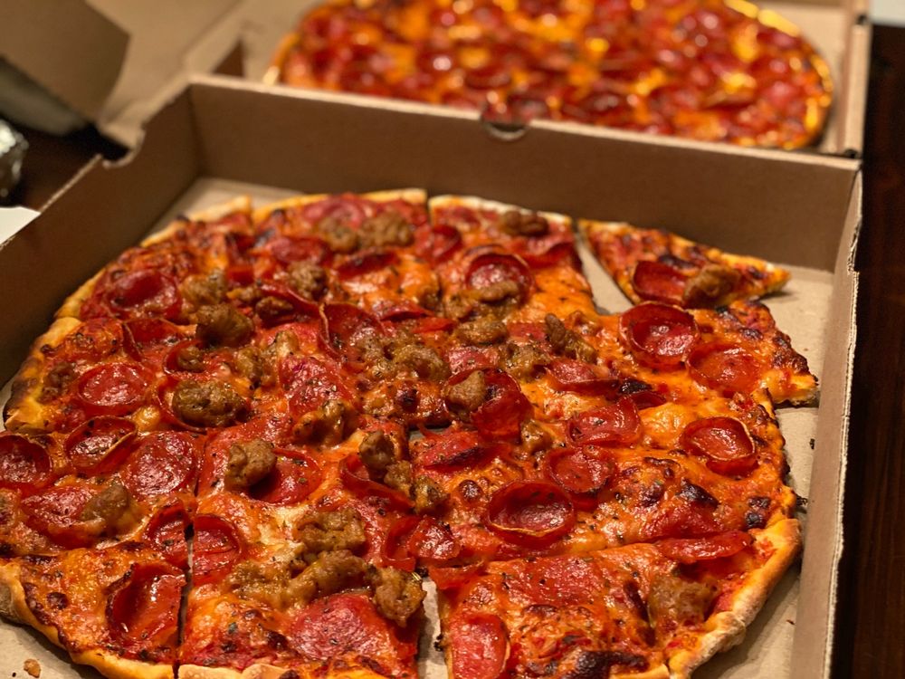 MINELLI’S PIZZA - Updated August 2024 - 70 Photos & 92 Reviews - 1189 N ...