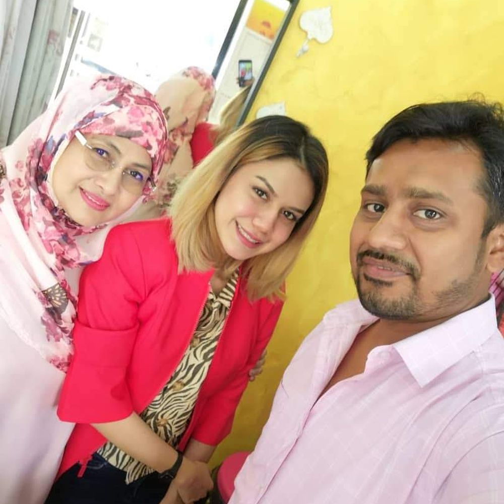 Robert Loh's Instagram, Twitter & Facebook on IDCrawl