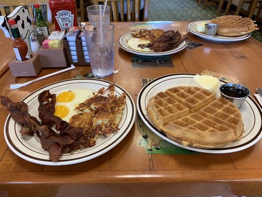 WAFFLE BARN - Updated December 2025 - 207 Photos & 336 Reviews - 1050 ...