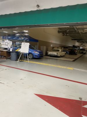 BILL COLLINS FORD LINCOLN - Updated December 2025 - 84 Photos & 135 ...