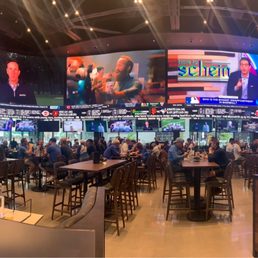 DRAFTKINGS SPORTSBOOK AT WRIGLEY FIELD - Updated December 2025 - 79 ...