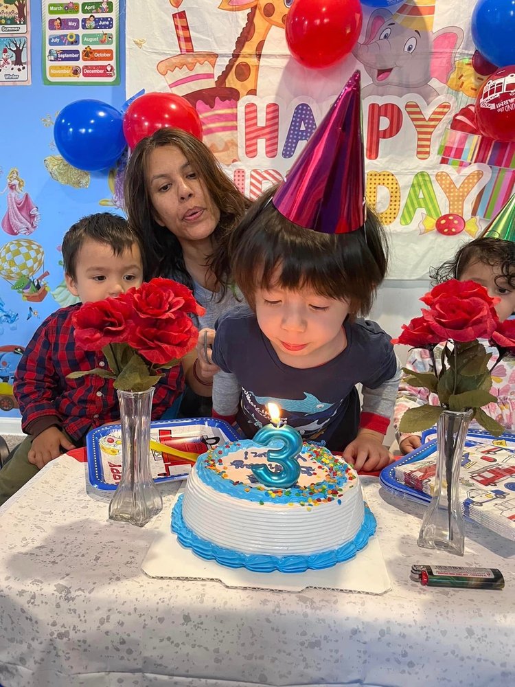 LEARNING LADDER DAYCARE - 10 Photos - 42692 Sandman Ter, Chantilly ...