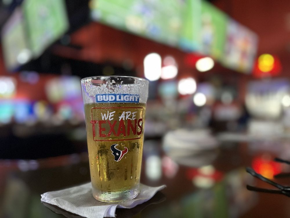 TIME OUT TAVERN - Updated January 2026 - 61 Photos & 78 Real Reviews ...